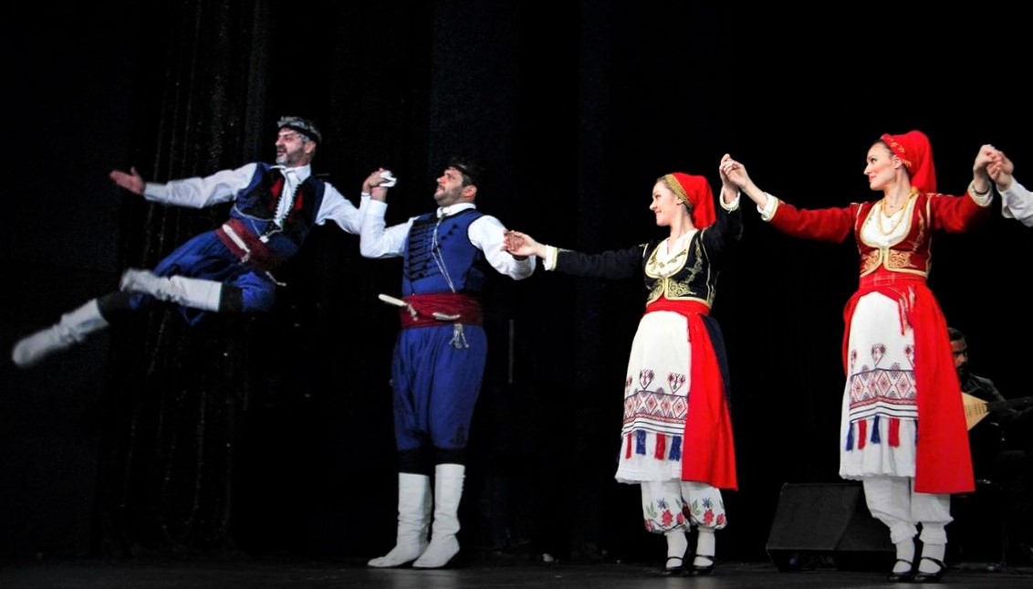 ΝΕΟ ΤΜΗΜΑ ΚΡΗΤΙΚΩΝ ΧΟΡΩΝ | Λαογραφικός - Χορευτικός Όμιλος «ΚΡΗΤΕΣ»